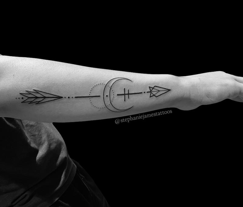 Blackwork, Linework, Geometric tattoo by Stephanie James